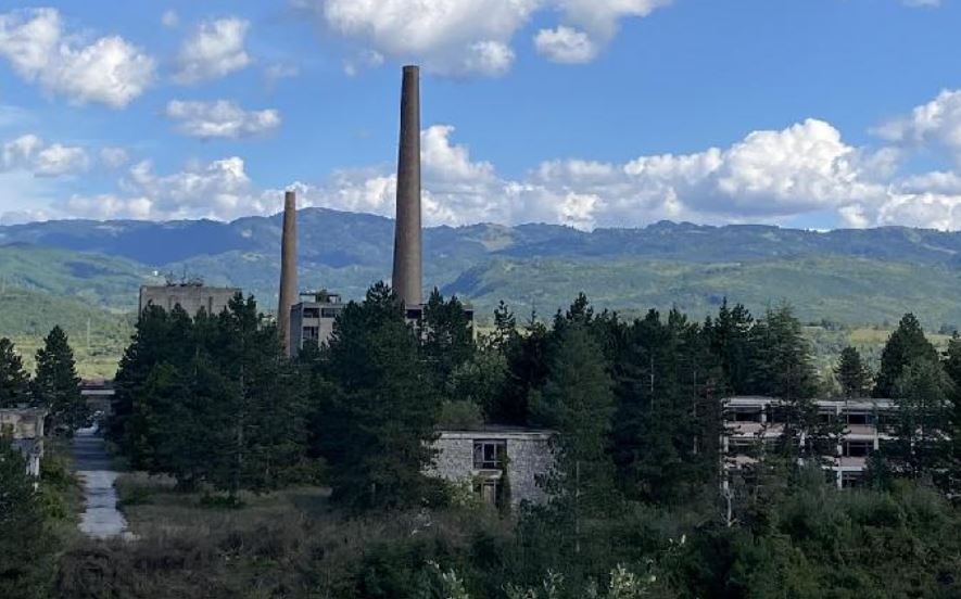 KAKO JE UNIŠTENA CRNOGORSKA FABRIKA PAPIRA: Bila je najsavremenija u ...
